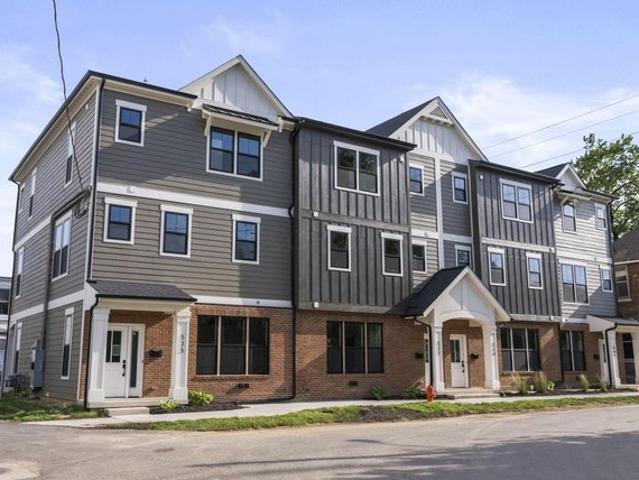 535 W Chapel St, Columbus, OH 43215