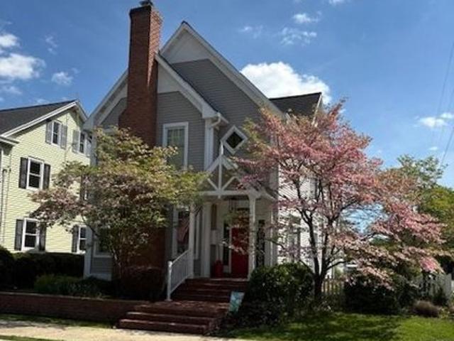 535 W High St, Hummelstown, PA 17036