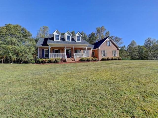 5364 Oak Grove Cir, Cumming, GA 30028