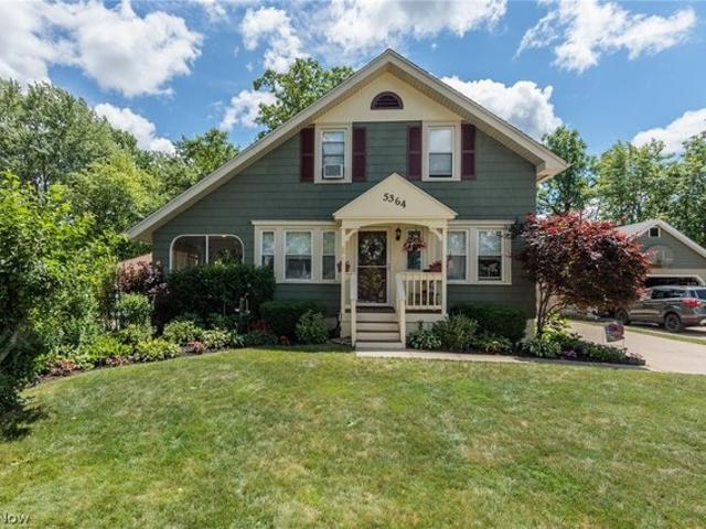 5364 Summit Rd, Lyndhurst, OH 44124