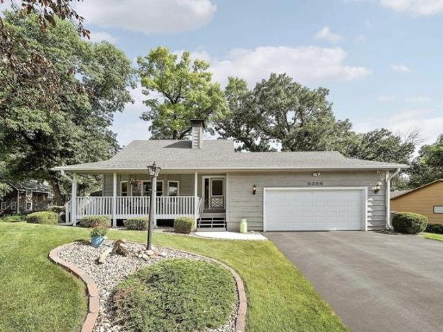 5364 W 132nd St, Savage, MN 55378