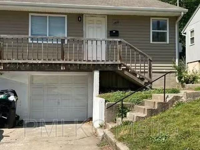53654990 1508 W Waldo Ave