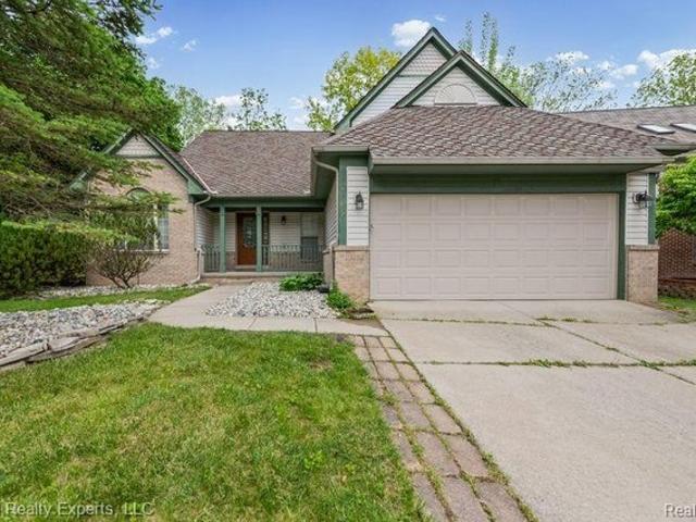 5367 High Ridge Dr, York Township, MI 48197