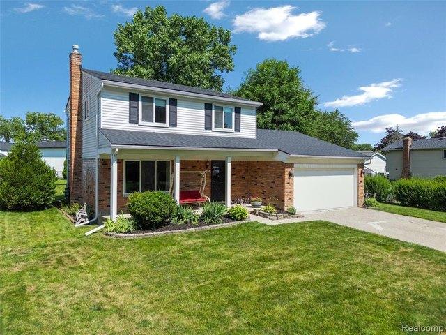 53685 Brentwood Dr, New Baltimore, MI 48047