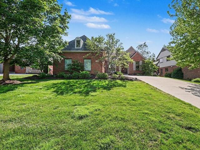 5368 Pinnacle Ct, Ann Arbor, MI 48108