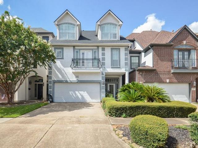 5360 McCulloch Cir, Houston, TX 77056