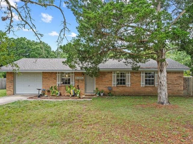 5360 Monterrey Rd, Crestview, FL 32539