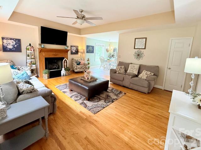5360 Stonegate Farm Drive
