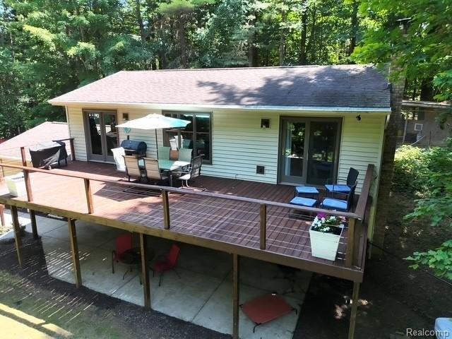 5361 Clark Rd, Bath, MI 48808