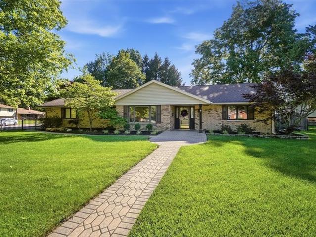 5362 Oakton Cir, Kettering, OH 45440