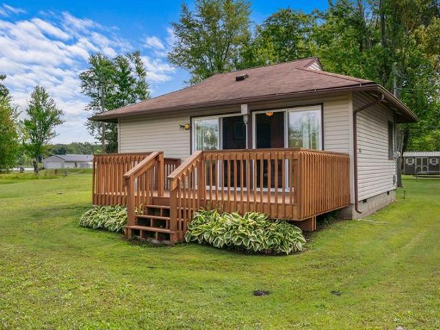 5362 Beverly Dr, Reading, MI 49274
