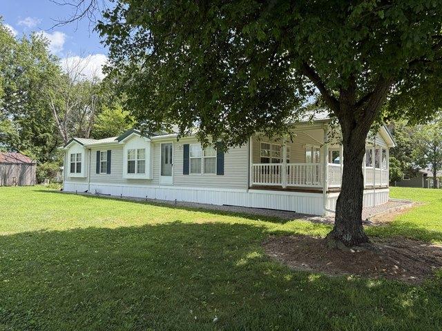 5362 Cross Church Rd, Pinckneyville, IL 62274