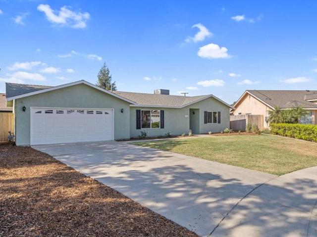 536 Cosart Ct, Exeter, CA 93221