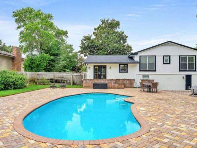 536 Benning Dr, Destin, FL 32541