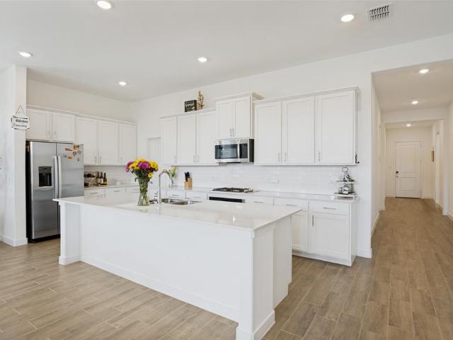 536 Breeds Hill Road