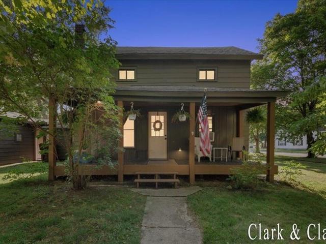 536 E Bond St, Hastings, MI 49058