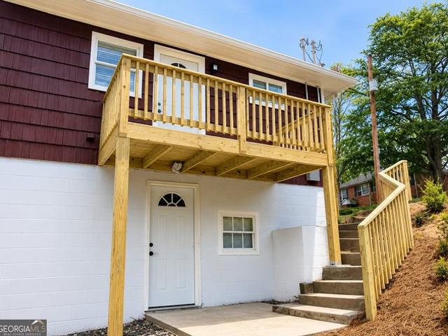 536 Elmwood Rd NW, Atlanta, GA 30318