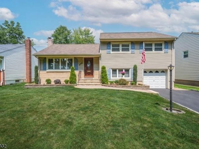 536 Fairway Dr, Union Twp, NJ 07083