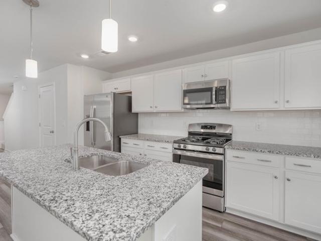 536 Kingfisher Ct, Lexington, SC 29072