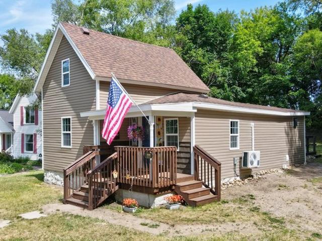 536 Ionia St, Belding, MI 48809