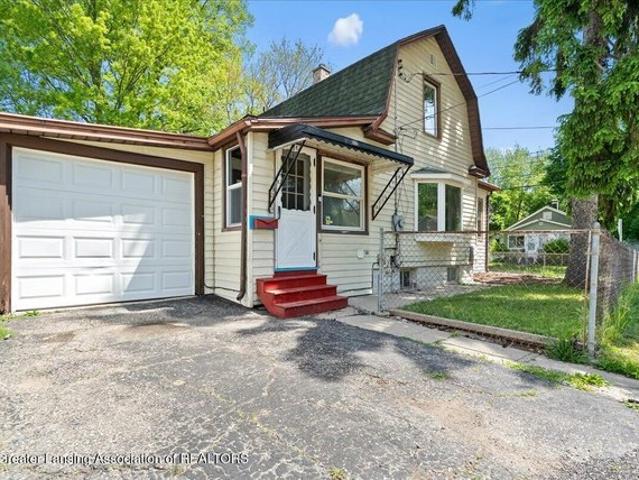 536 Leslie St, Lansing, MI 48912