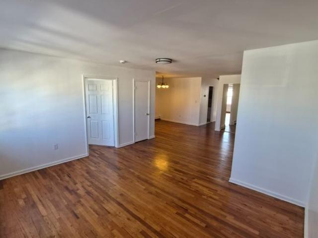 536 Livingston St, Elizabeth City, US, NJ
