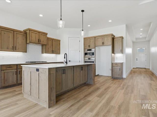 536 Mountain Loop Rd