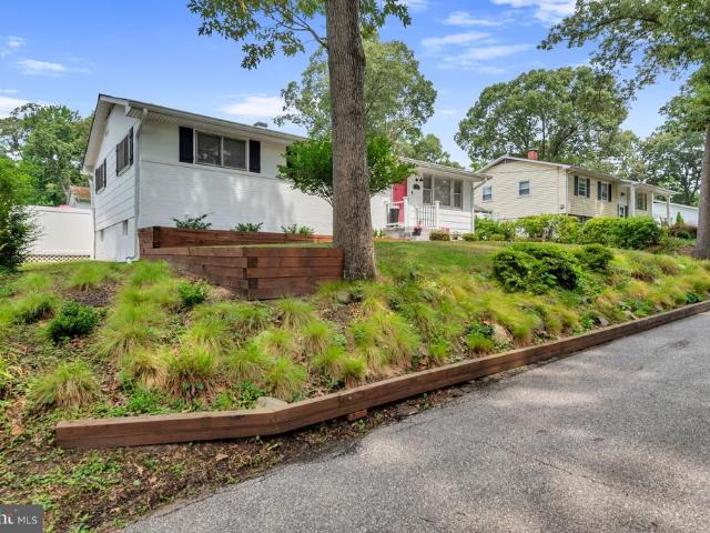 536 Manor Road