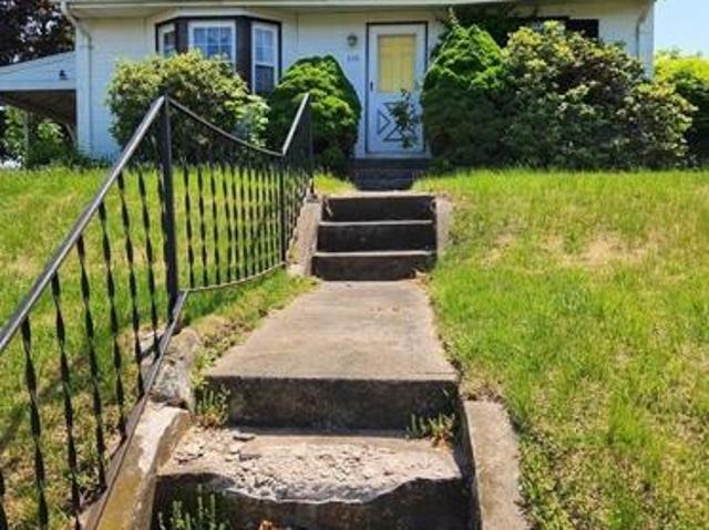 536 Middle Turnpike W, Manchester, CT 06040