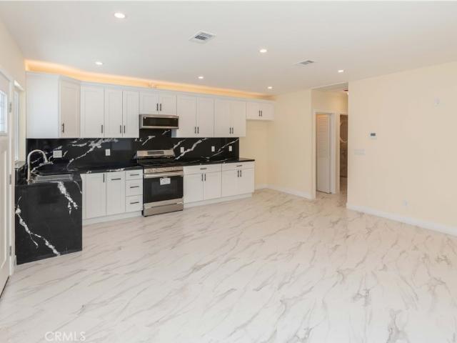 536 Myrtle A