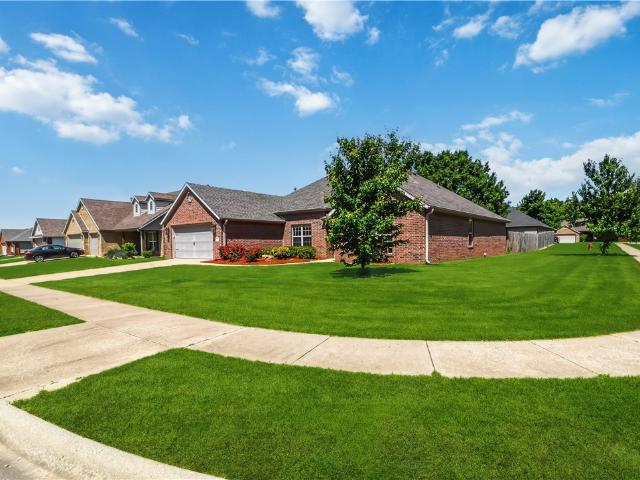 536 N Fox Meadows Lane