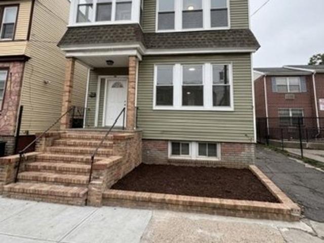 536 S 18th St, Newark, NJ 07103