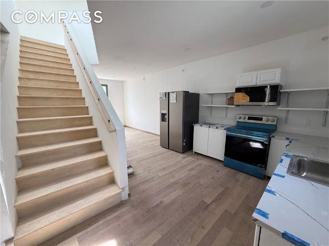 536 Smith St 201, Providence, RI