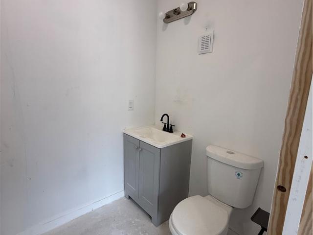 536 Smith Street 103