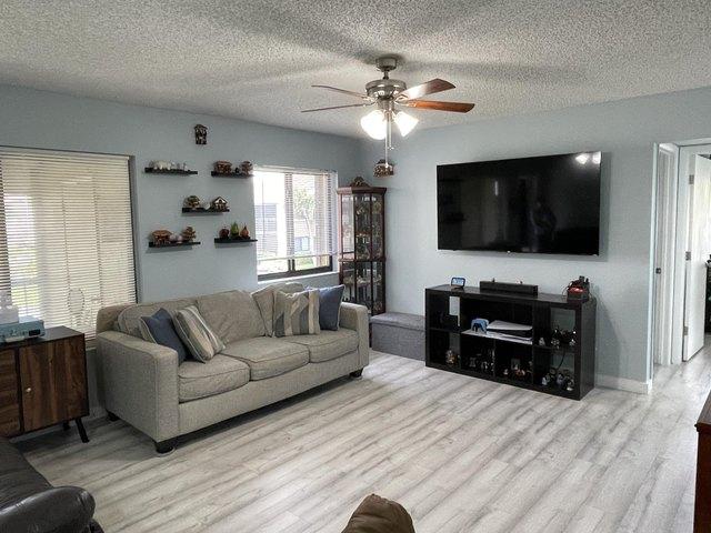 536 Shady Pine Way Apt A2, Greenacres, FL 33415