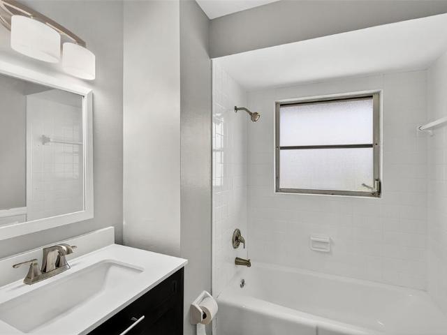 536 Pangola Dr, North Fort Myers, FL 33903 | MLS #A4679