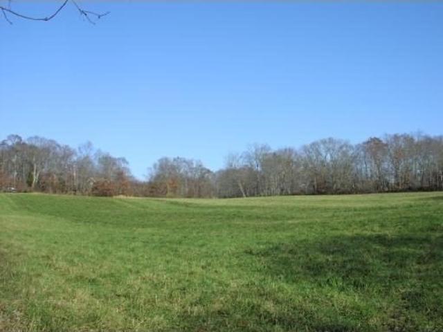 536 R Highland Rd, Tiverton, RI 02878