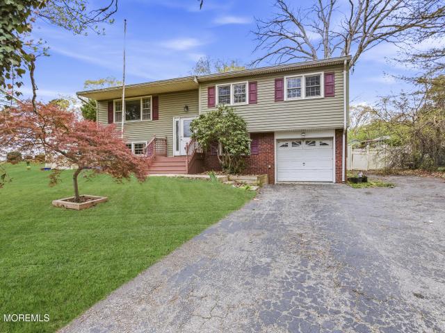536 River Dr, Toms River, NJ 08753 | MLS #22611 | Compass