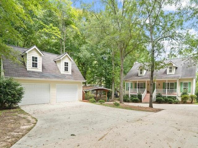 536 River Lake Dr, Eatonton, GA 31024