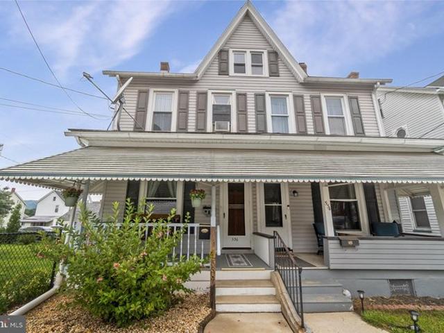 536 W Washington St, Slatington, PA 18080