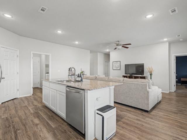 536 Woodcreek Loop