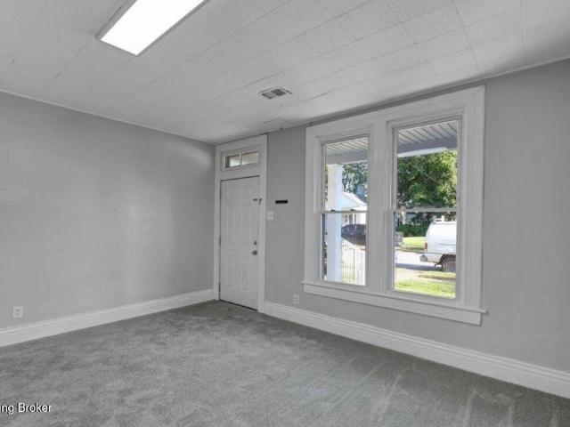 536 Wainwright Ave