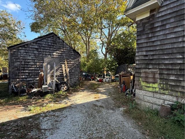 536 West Main Road