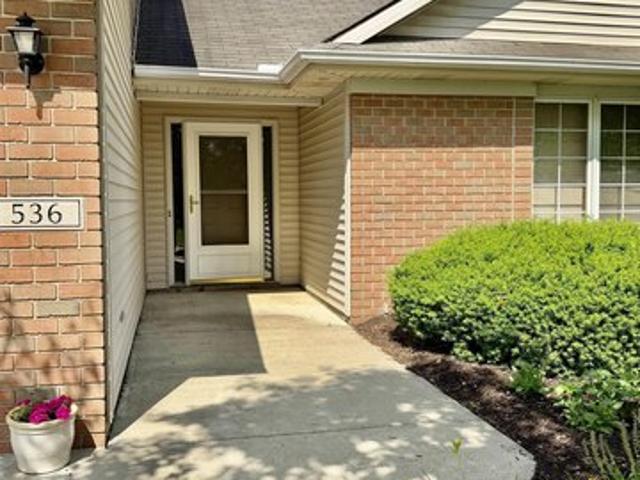 536 Tattersholl Ct, Fort Wayne, IN 46804