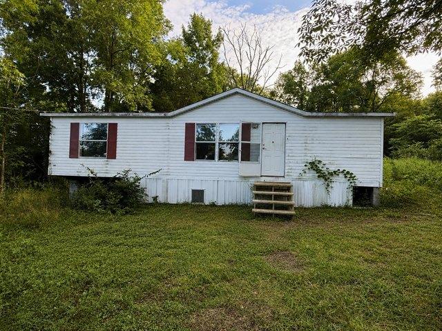 5375 Reynolds Rd, Columbia, TN 38401