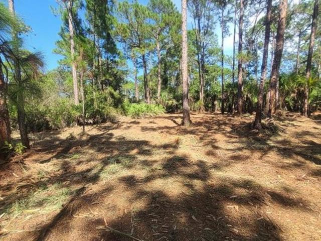 5375 69th St, Vero Beach, FL 32967