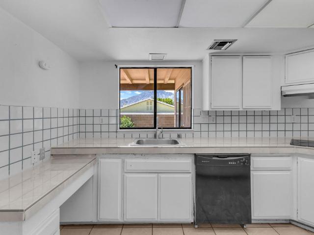 53780 Avenida Diaz