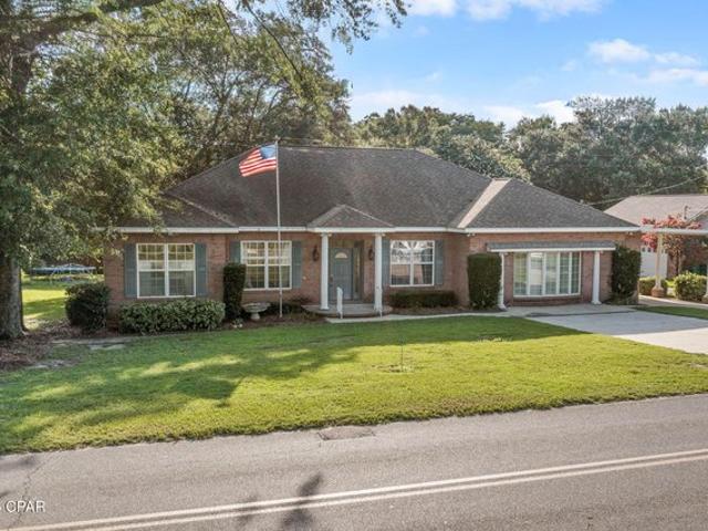 5379 College Dr, Graceville, FL 32440