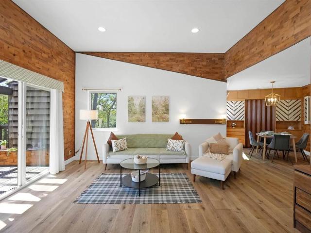 5370 Briar Ridge Drive