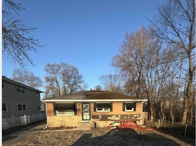 5371 N 61st St, Milwaukee, WI 53218
